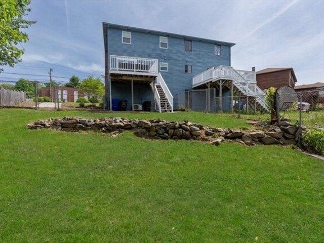 condo with 3 bedroom, Hopedale MA ES103035556