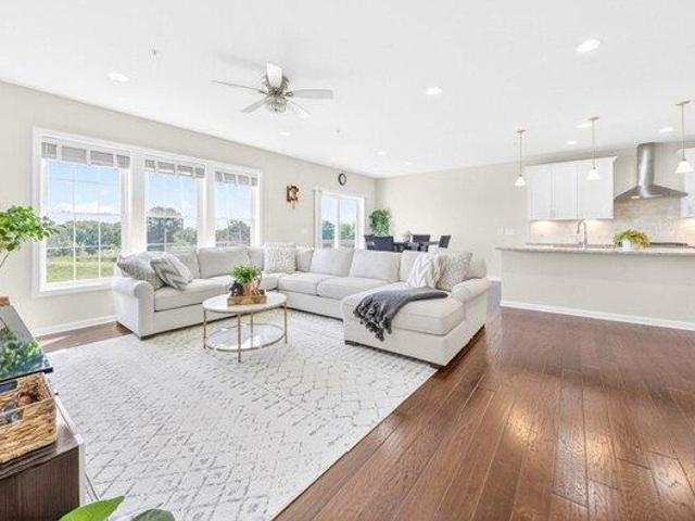 condo with 3 bedroom, Hopkinton MA DS103932735
