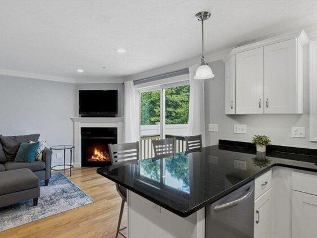 condo with 3 bedroom, Hudson MA ES105061169