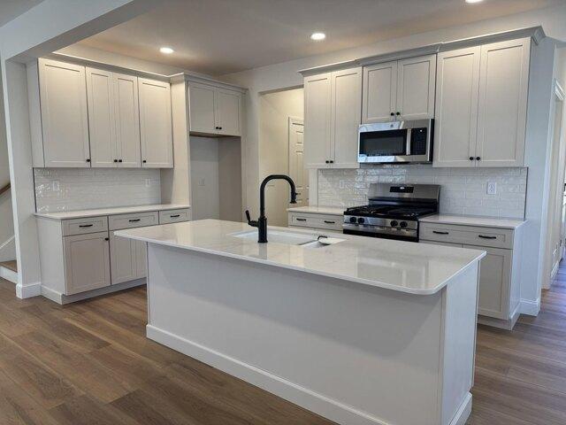 condo with 3 bedroom, Hudson NH DS101707962