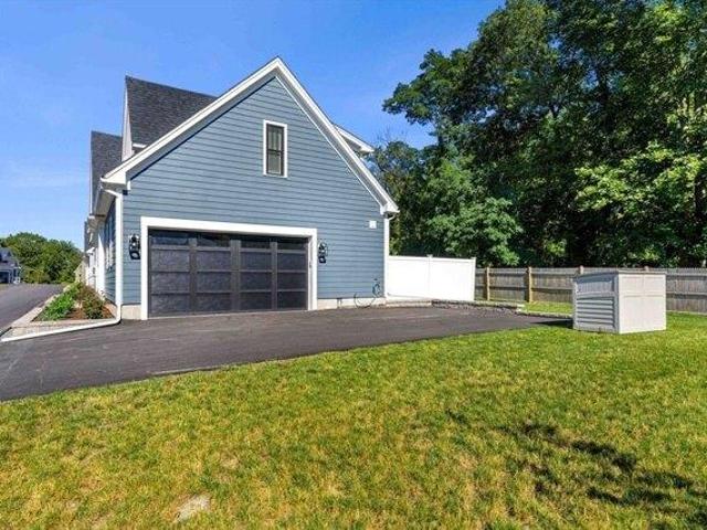 condo with 3 bedroom, Ipswich MA DS104078843
