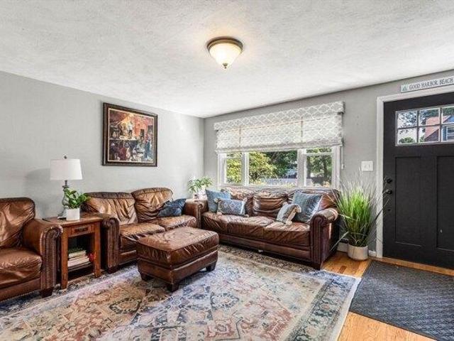 condo with 3 bedroom, Ipswich MA ES104234720