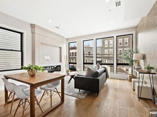 condo with 3 bedroom, Jersey City NJ DLS100691765