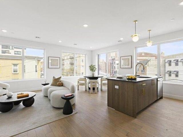 condo with 3 bedroom, Jersey City NJ DS102028054