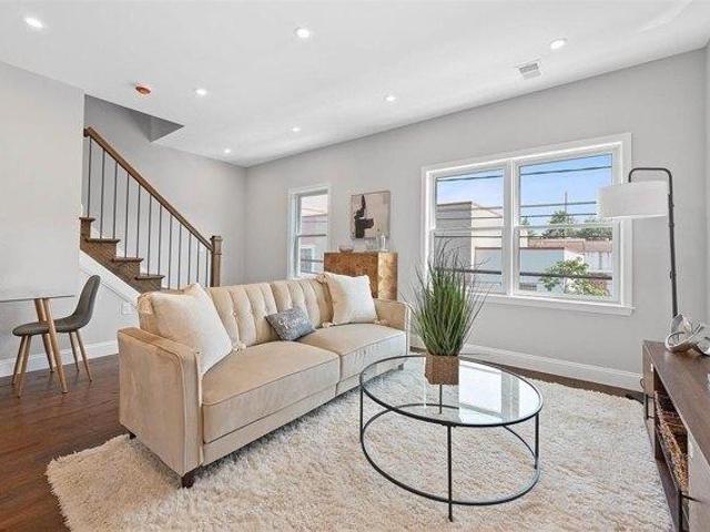 condo with 3 bedroom, Jersey City NJ DS102761522