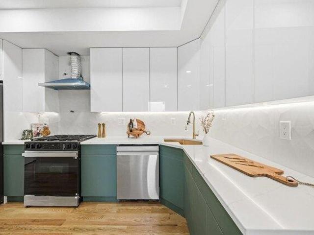 condo with 3 bedroom, Jersey City NJ DS102776883