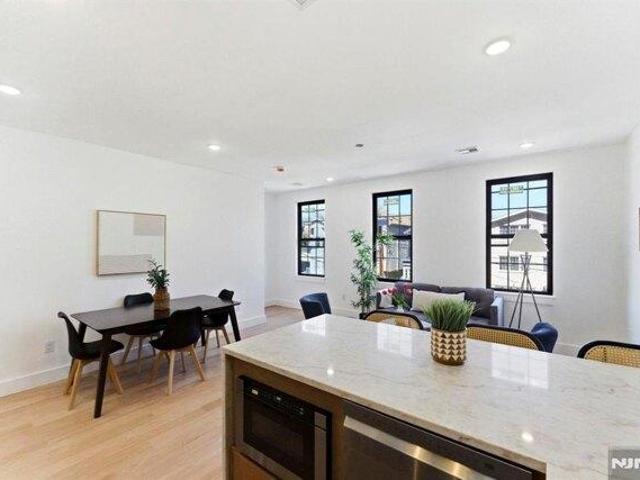 condo with 3 bedroom, Jersey City NJ ES103666635