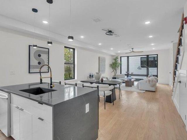 condo with 3 bedroom, Jersey City NJ ES104849524