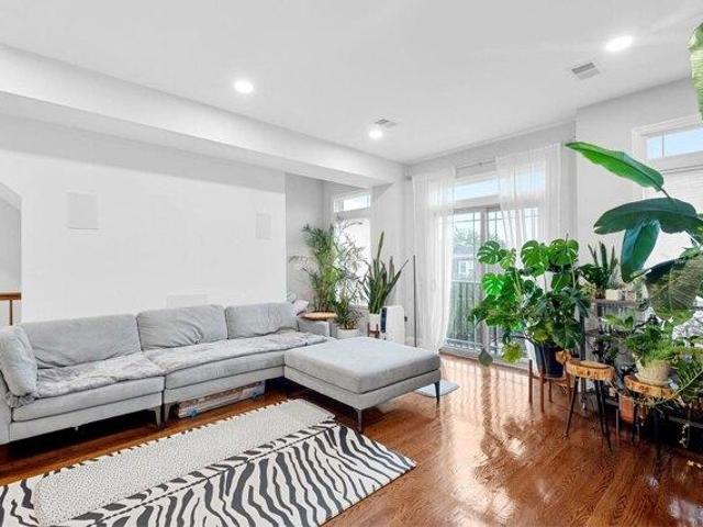 condo with 3 bedroom, Jersey City NJ ES104835326