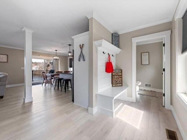 condo with 3 bedroom, Laconia NH DLS102317733