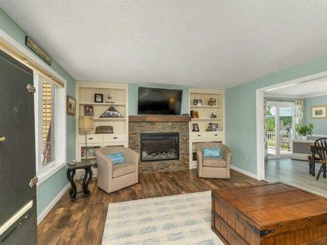 condo with 3 bedroom, Laconia NH DS104236917