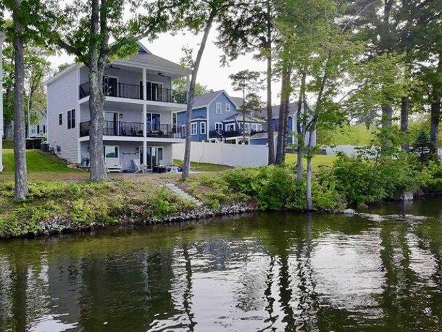 condo with 3 bedroom, Laconia NH DS103495729