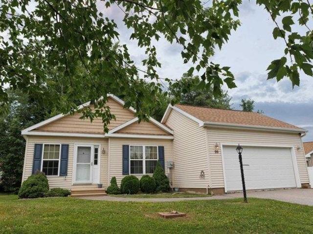 condo with 3 bedroom, Laconia NH ES104153008