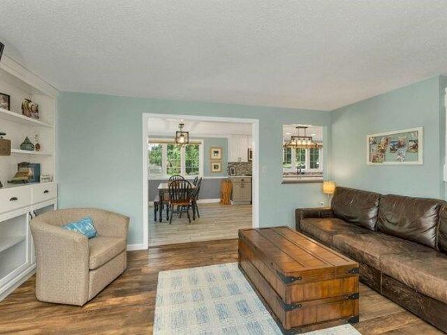 condo with 3 bedroom, Laconia NH ES105115008