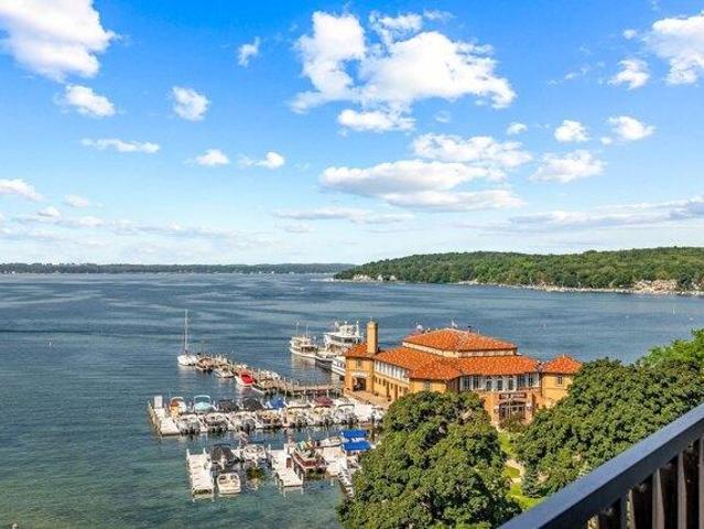 condo with 3 bedroom, Lake Geneva WI DLS88247487