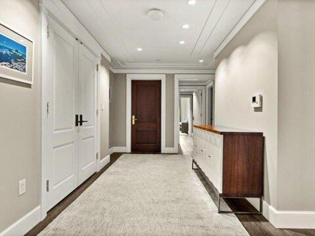 condo with 3 bedroom, Lenox MA ES105092290