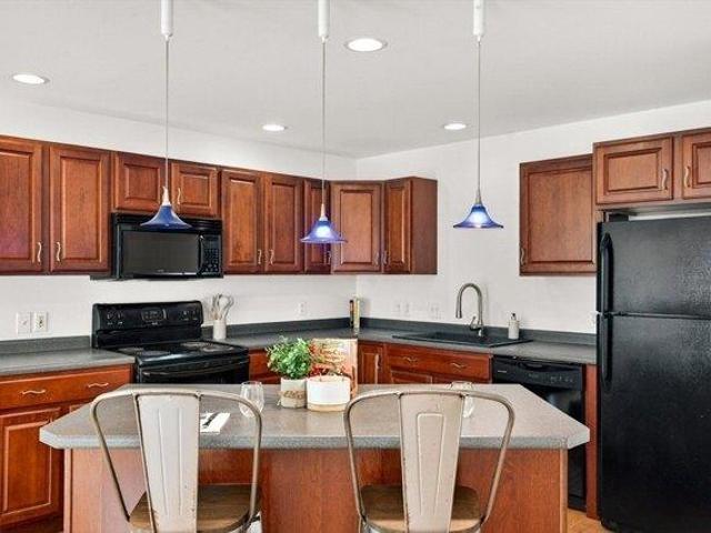 condo with 3 bedroom, Leominster MA ES103850691