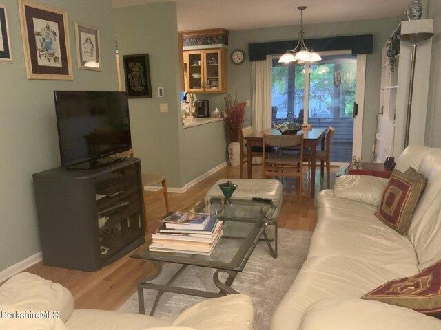 condo with 3 bedroom, Lee MA ES105108855
