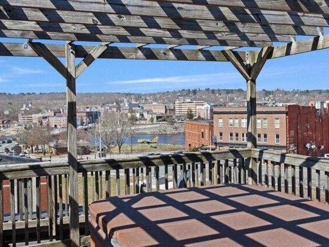 condo with 3 bedroom, Lewiston ME DS104192729