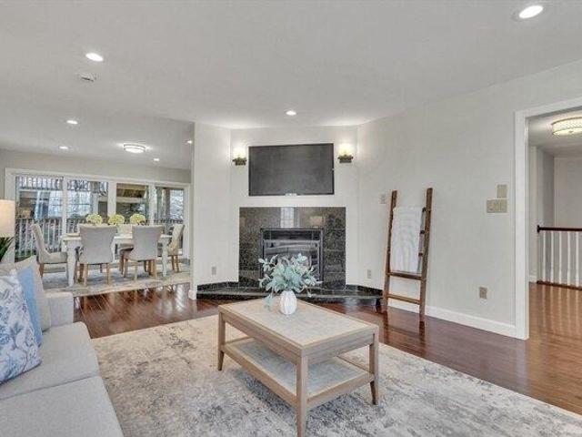 condo with 3 bedroom, Lexington MA DLS102531669