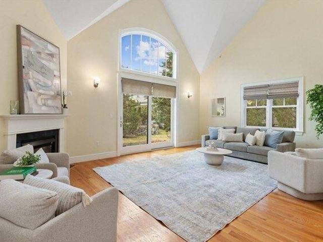 condo with 3 bedroom, Lexington MA ES103441937