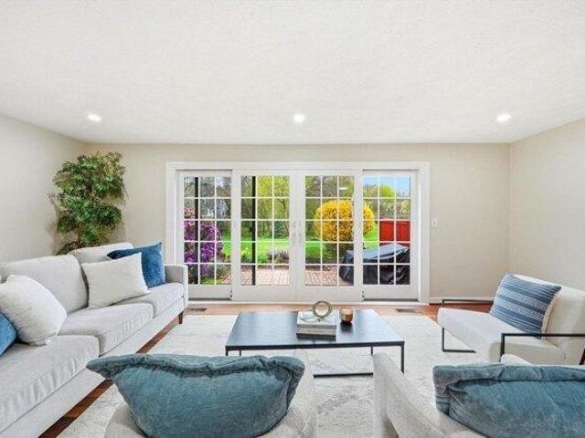 condo with 3 bedroom, Lexington MA ES104835903