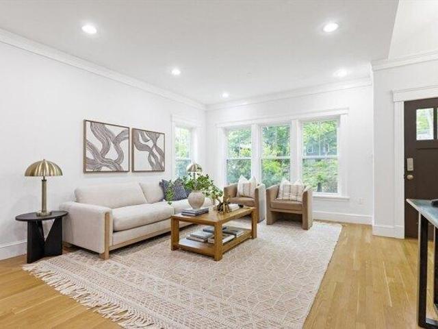 condo with 3 bedroom, Lexington MA ES105189921