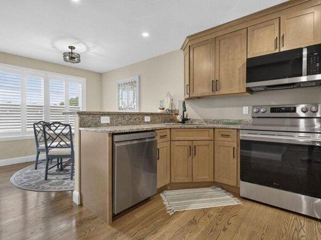 condo with 3 bedroom, Litchfield NH ES105123515