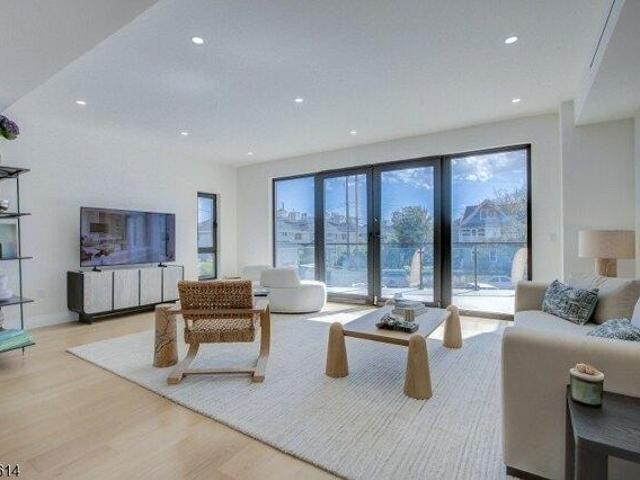 condo with 3 bedroom, Long Branch NJ DLS102347259