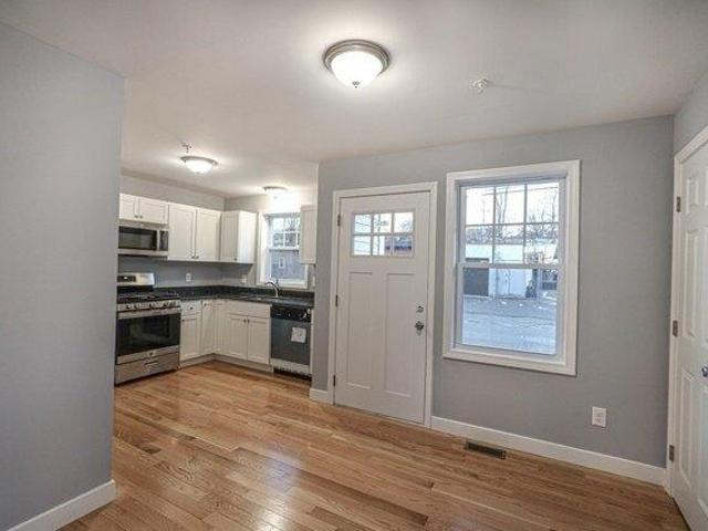 condo with 3 bedroom, Lowell MA ES103069844