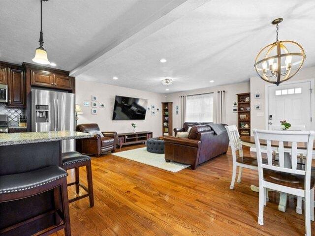 condo with 3 bedroom, Lowell MA ES105080923