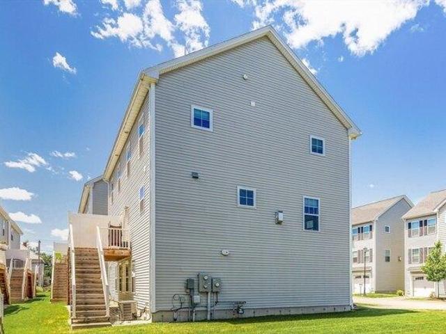 condo with 3 bedroom, Lowell MA ES105092249