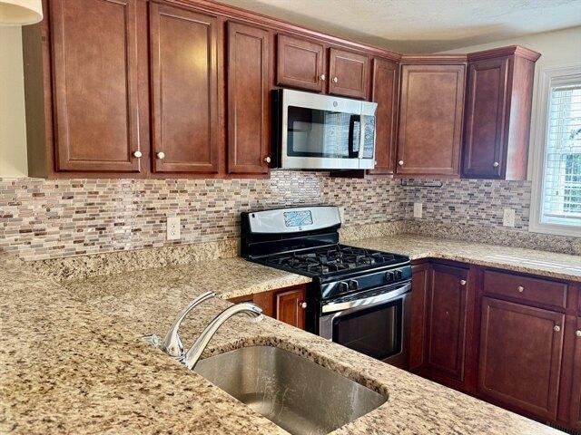 condo with 3 bedroom, Lowell MA ES105125803