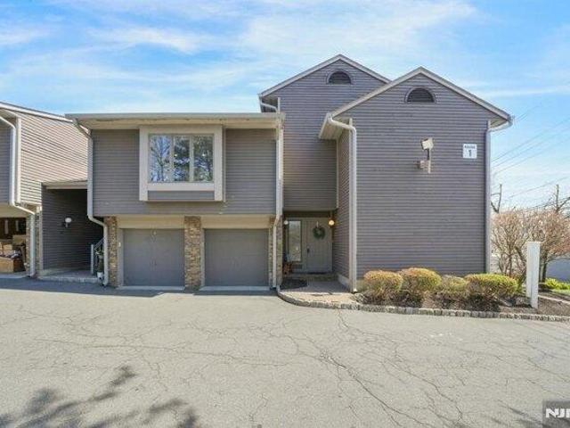 condo with 3 bedroom, Lyndhurst NJ DS102280934