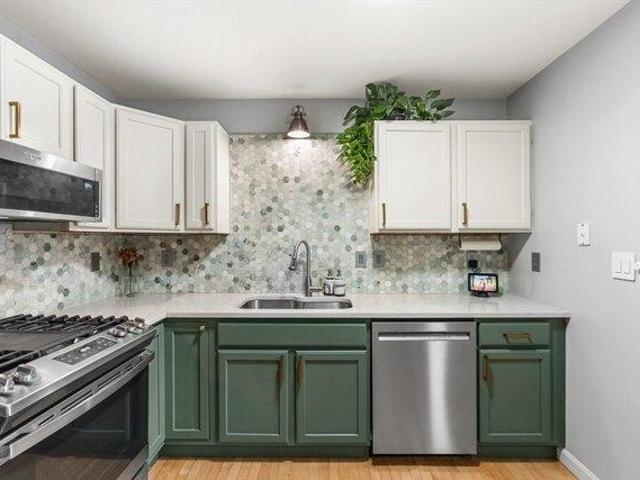 condo with 3 bedroom, Lynn MA ES103434072