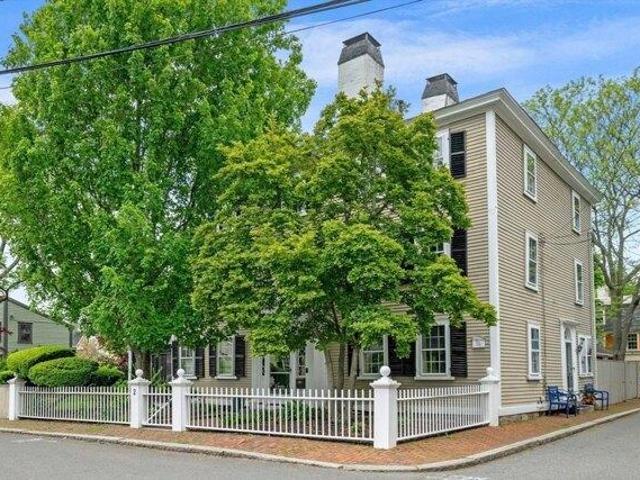 condo with 3 bedroom, m MA DS104116233