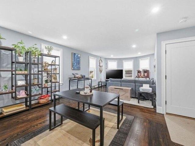 condo with 3 bedroom, m MA DS104150324