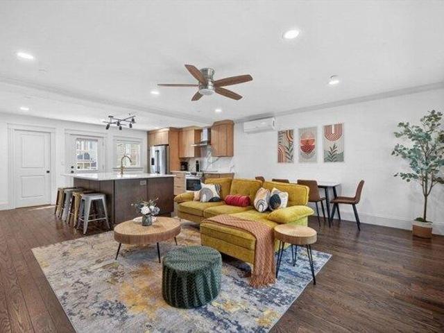 condo with 3 bedroom, m MA DS104297083