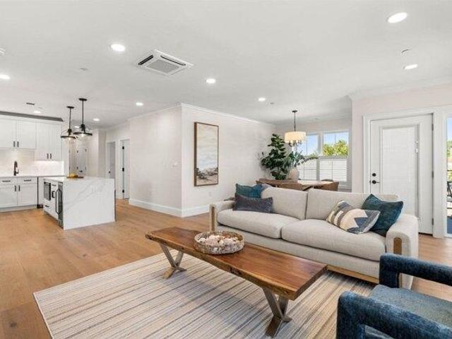 condo with 3 bedroom, m MA ES104116189