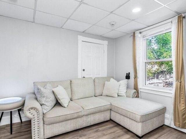 condo with 3 bedroom, m MA ES104375573