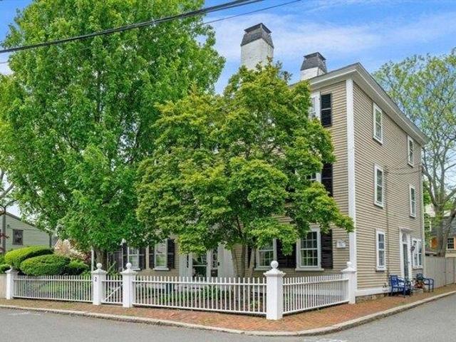 condo with 3 bedroom, m MA ES104832670