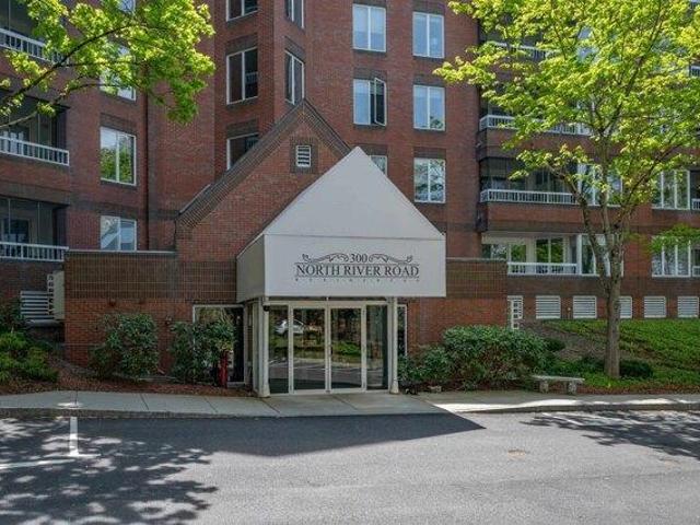 condo with 3 bedroom, Manchester NH DS104042389