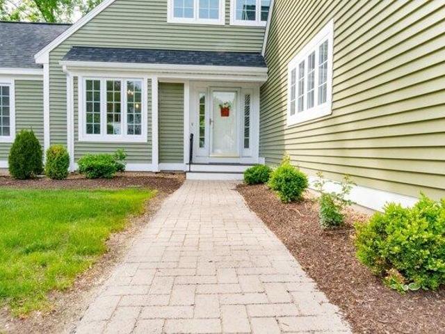condo with 3 bedroom, Manchester NH DS104441379