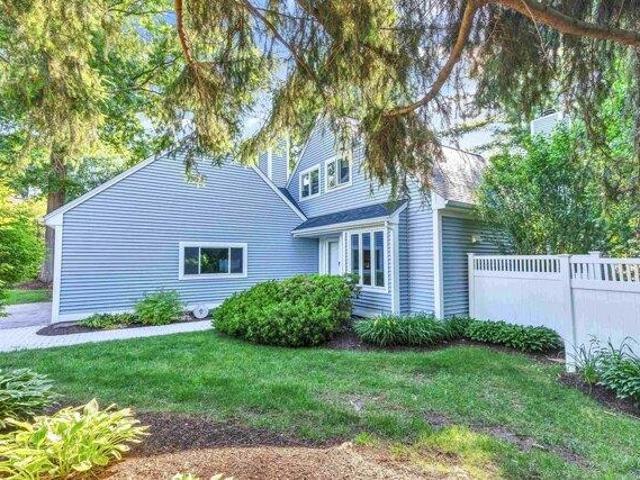 condo with 3 bedroom, Manchester NH DS103886788