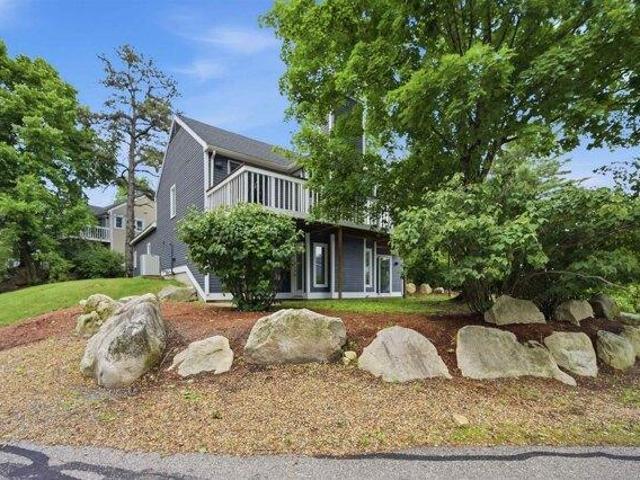 condo with 3 bedroom, Manchester NH DS103927608