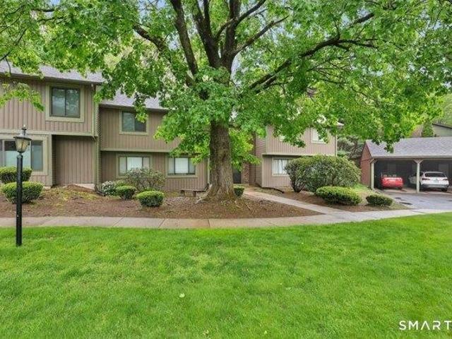 condo with 3 bedroom, Manchester CT ES104332435