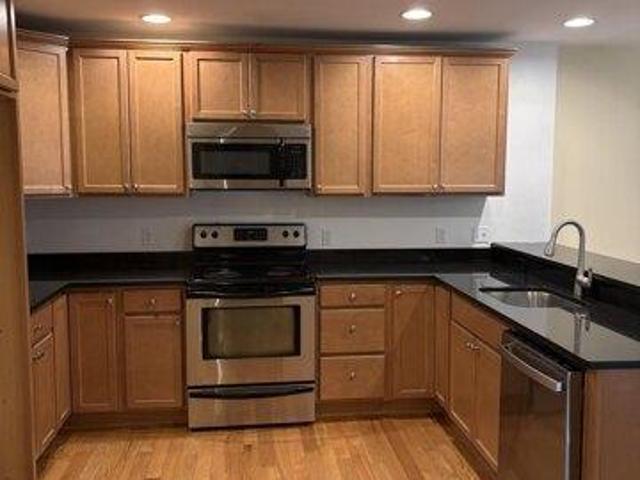 condo with 3 bedroom, Madbury NH DS103099637