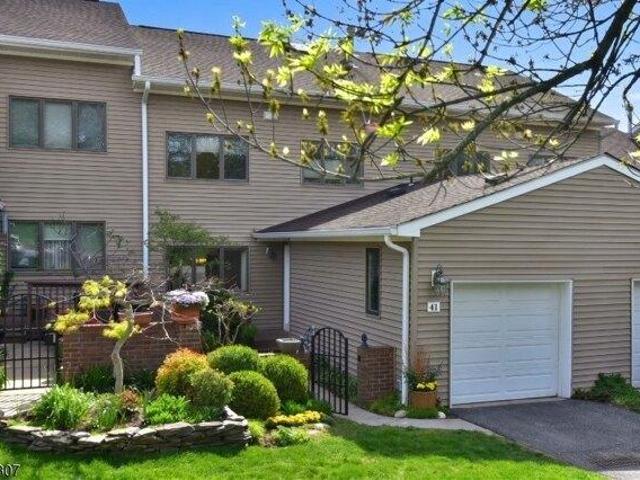 condo with 3 bedroom, Mahwah NJ DS102216201