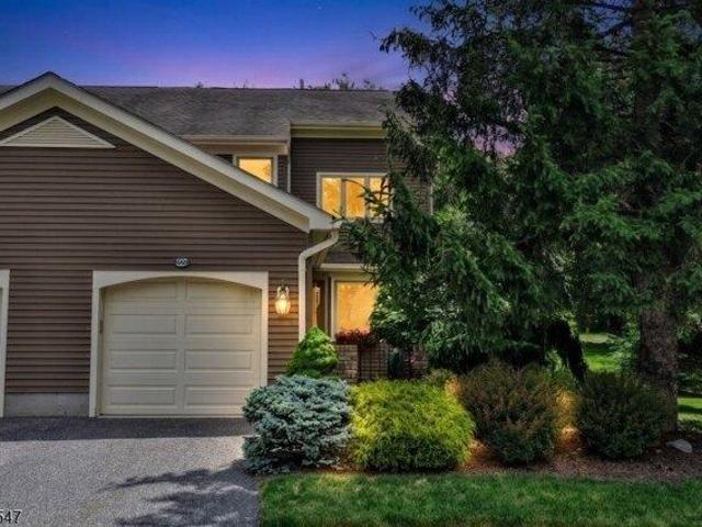 condo with 3 bedroom, Mahwah NJ DS103158815