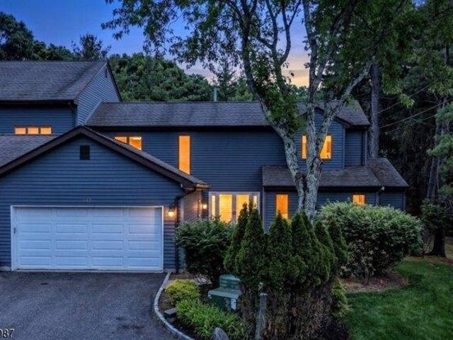 condo with 3 bedroom, Mahwah NJ DS104410297